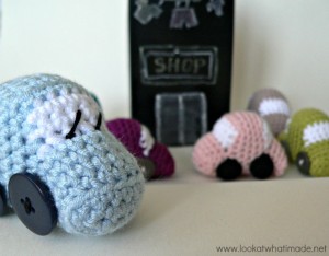 Tiny Crochet Cars {Free Pattern}