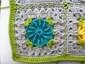 Joining Crochet Squares Part 5 Foursquares