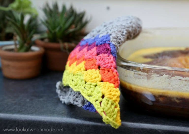 Simple Crochet Shells Dishcloth