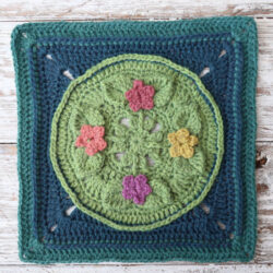 Pockets of Joy – Dedri {Crochet Square}