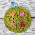Pockets of Joy – Dedri {Crochet Square}